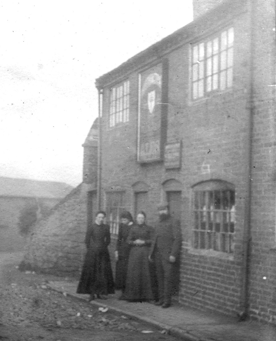 mis 8 Garden Street Penkhull – An early Spode housing development. - Dr ...